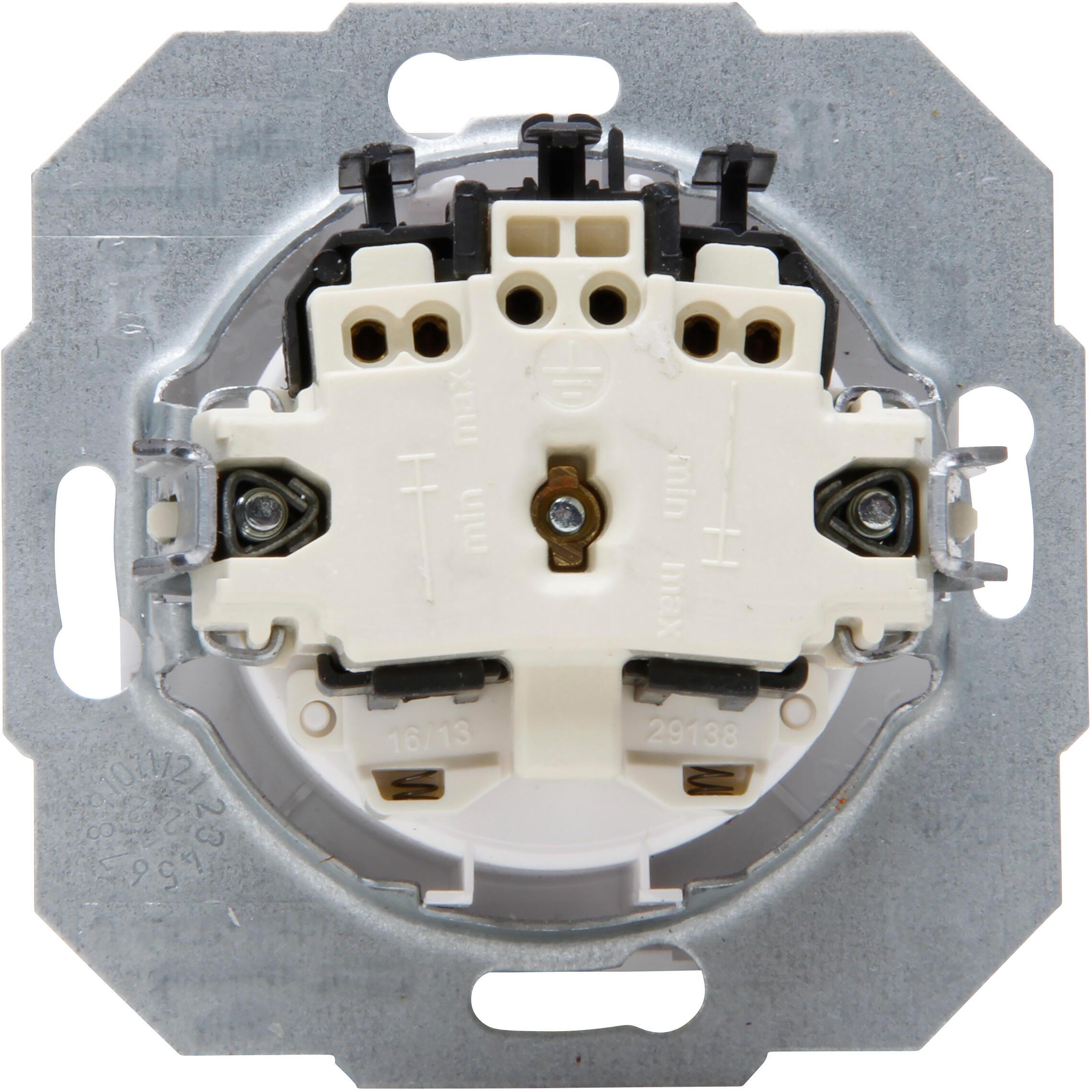 ATHENIS - earthed socket outlet with central earth contact,1-fold ...